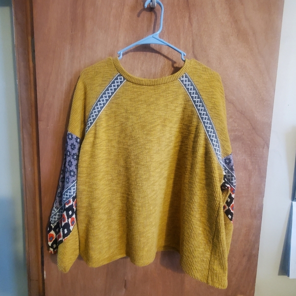 THML | Sweaters | T H M L Sz Med Mustard Yellow Crew Neck Sweater ...